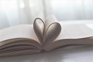 25 Heartfelt Messages For Book To Give As Gift Cake Blog